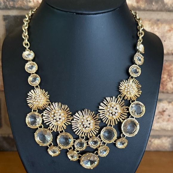 Talbots | Jewelry | Talbots Gold Tone Flower Bib Twist Necklace W Faux ...
